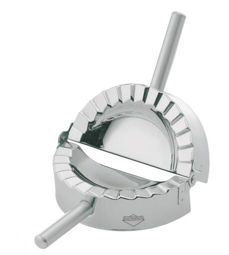 Küchenprofi Ravioli-Former bei KochForm