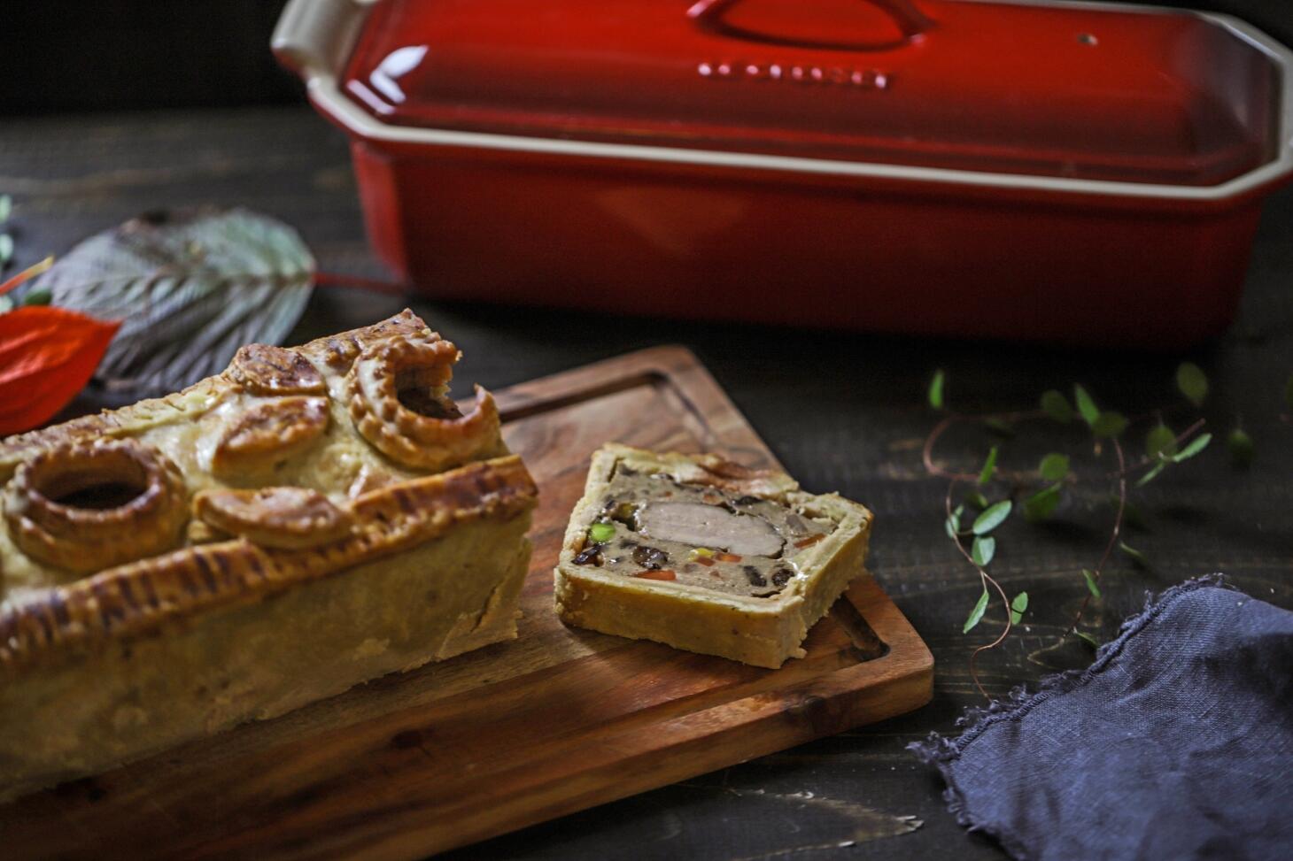 Pastete mit Entenbrust, Pflaumen und Pistazien - KochForm