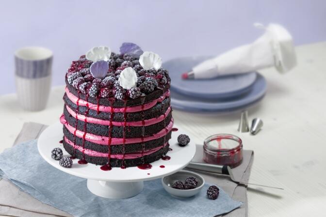 Brombeer-Buttercreme Torte bei KochForm kaufen